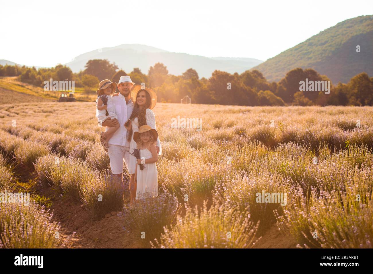 Vacation farm hi-res stock photography and images - Alamy