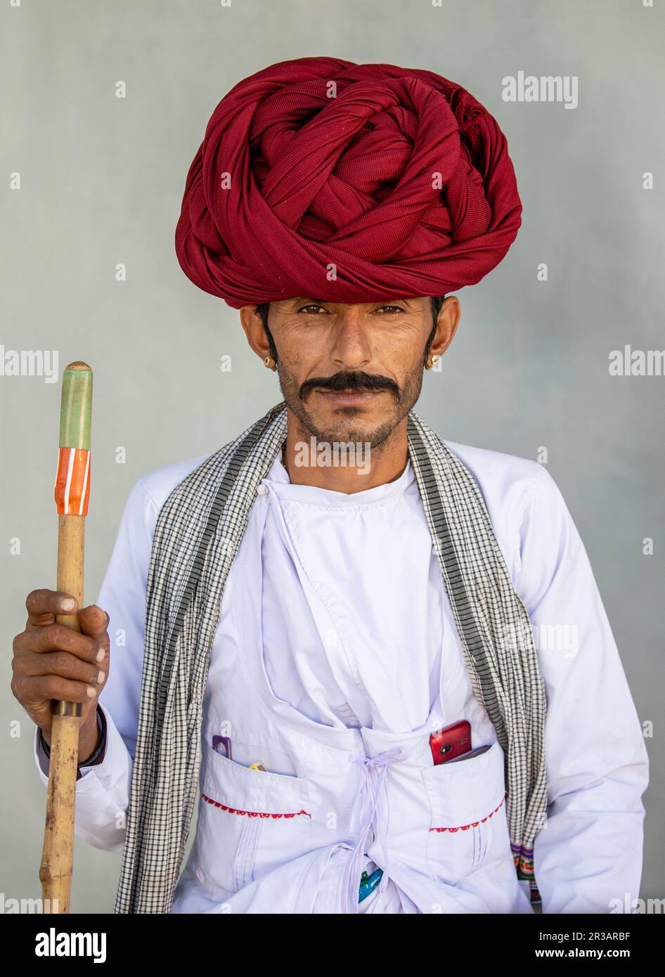 Portrait of a man of the Rabari ethnic group in a national headdress ...