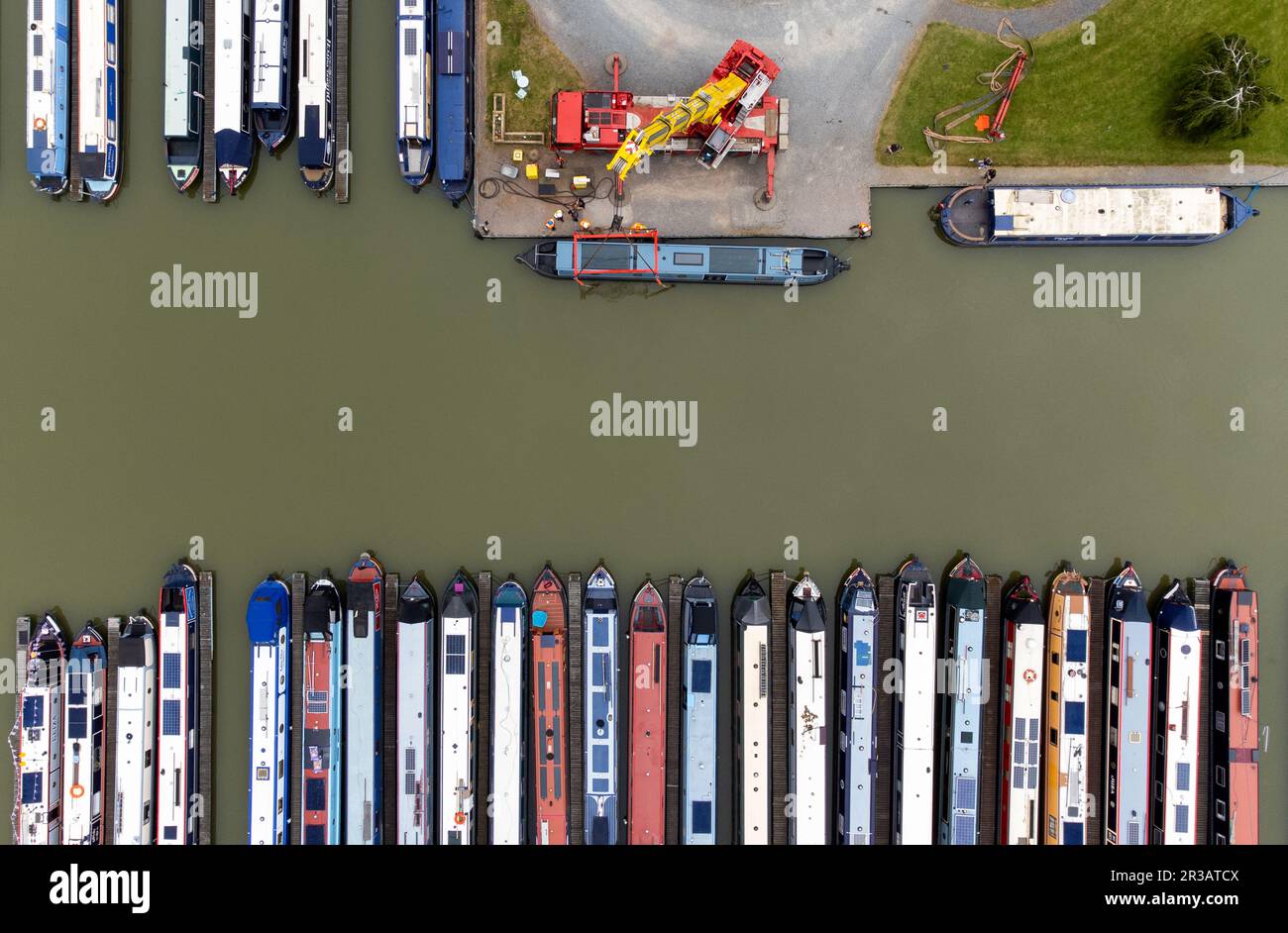 Visitors to the crick boat show hi-res stock photography and images - Alamy