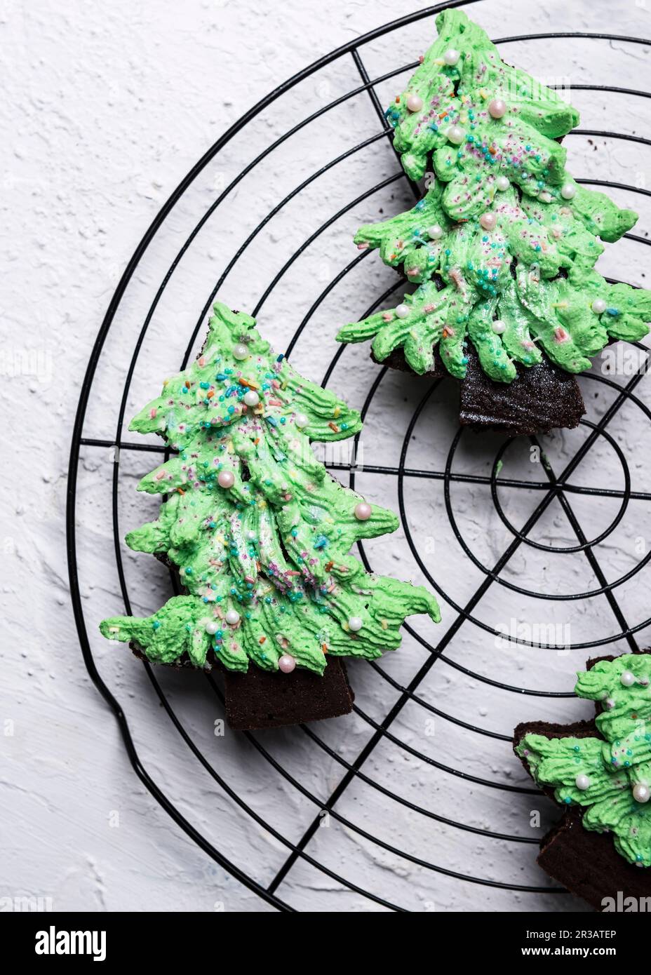 Fir tree shaped hi-res stock photography and images - Alamy