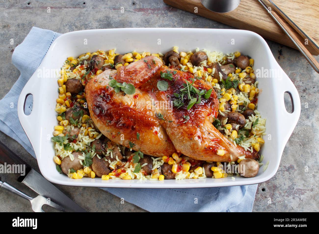 Half a roast chicken hi-res stock photography and images - Alamy