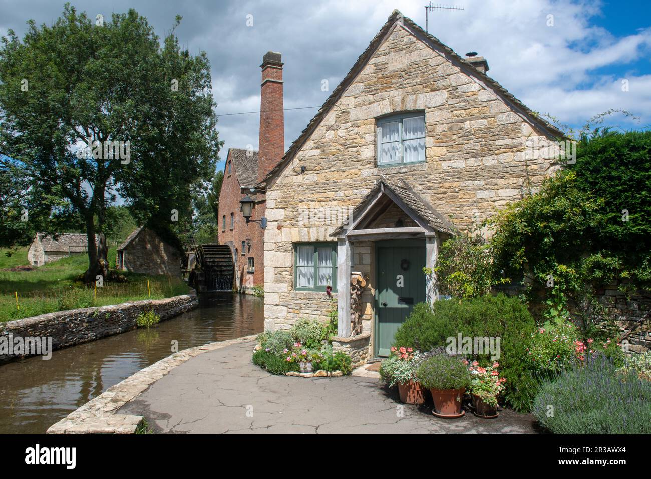 Waterwheel water mill hi-res stock photography and images - Alamy
