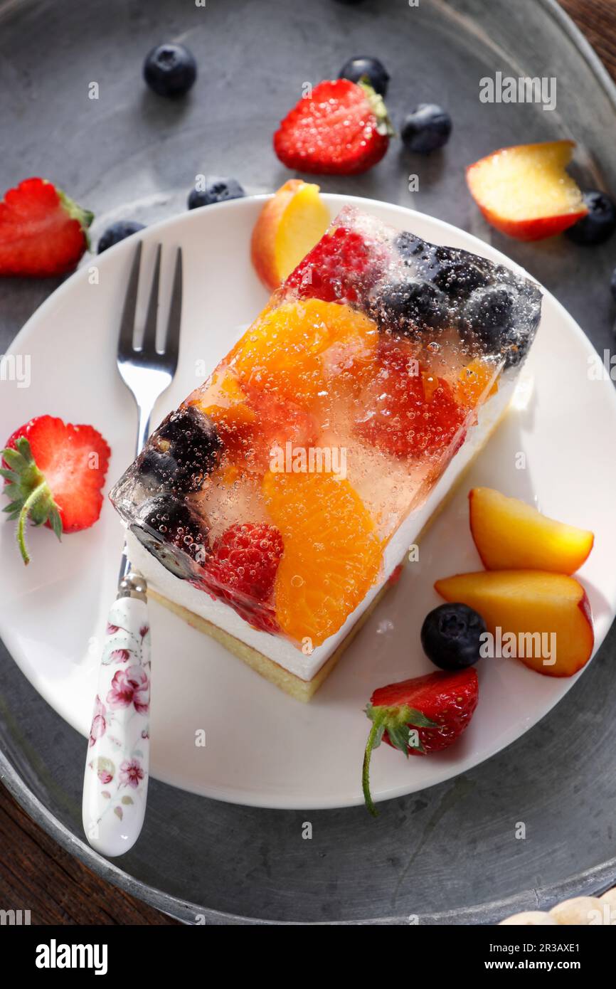 Fruit jelly cake hi-res stock photography and images - Alamy