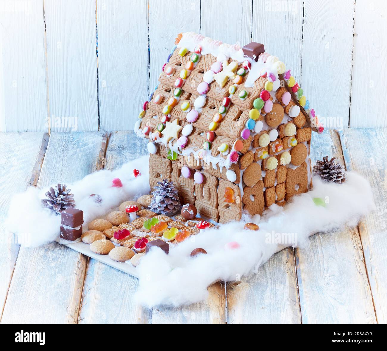 Gingerbread house inside light hi-res stock photography and images - Alamy