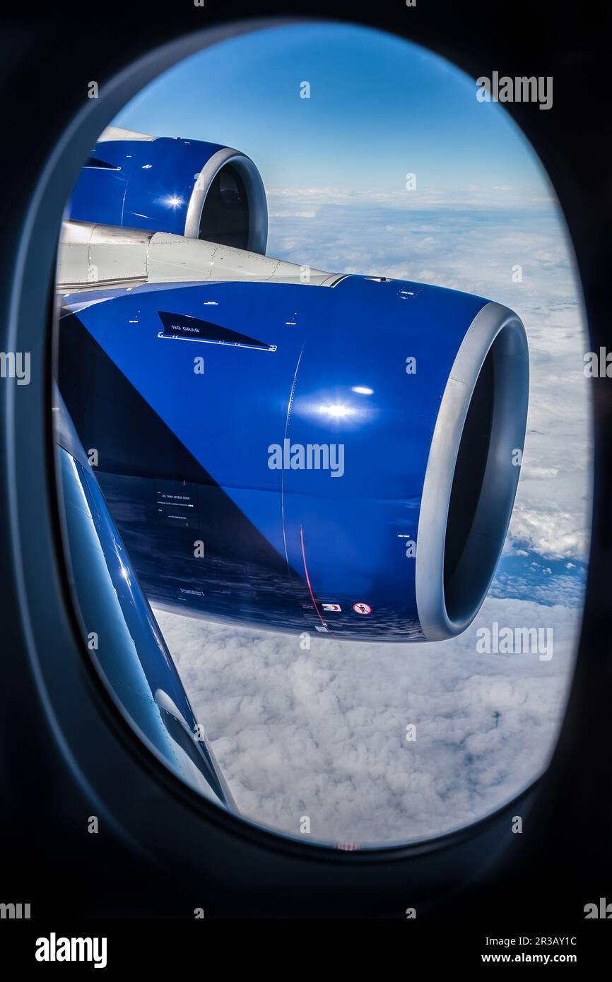 Airplane wing lift hi-res stock photography and images - Alamy