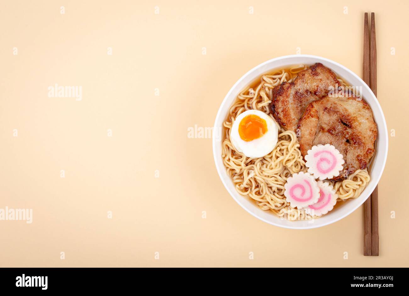 Top view of Japanese noodle soup ramen in white bowl Stock Photo - Alamy