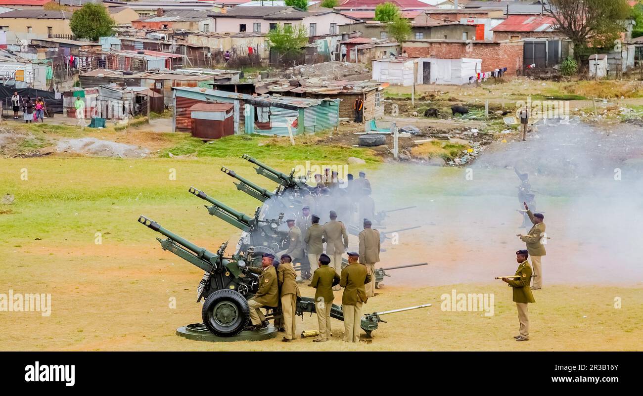 Artillery shell display hi-res stock photography and images - Alamy