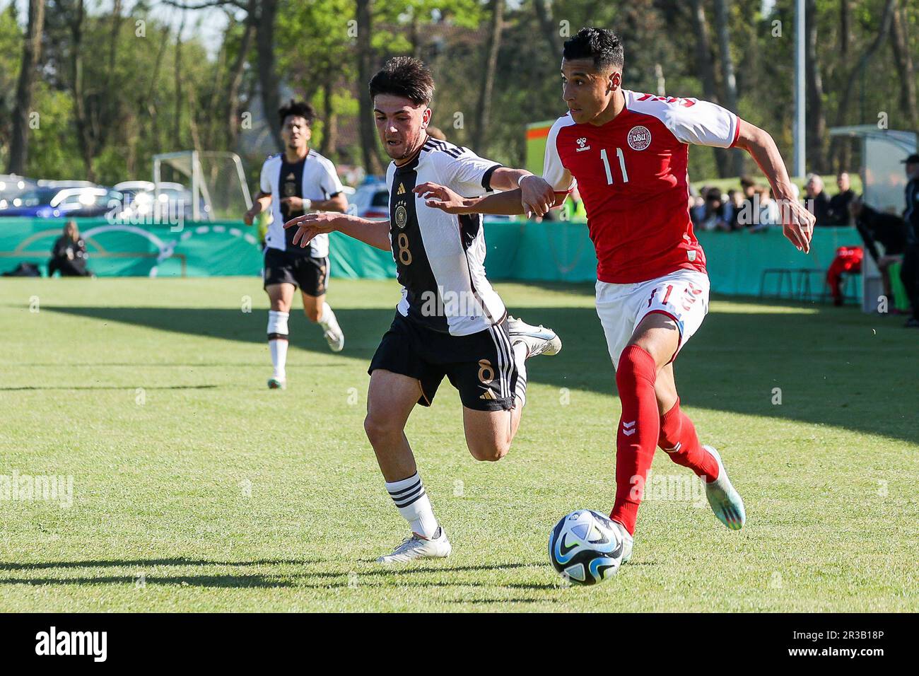 Adam daghim hi-res stock photography and images - Alamy