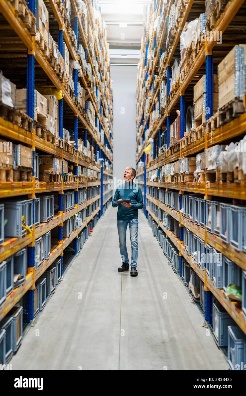 Merchandise inventory hi-res stock photography and images - Alamy