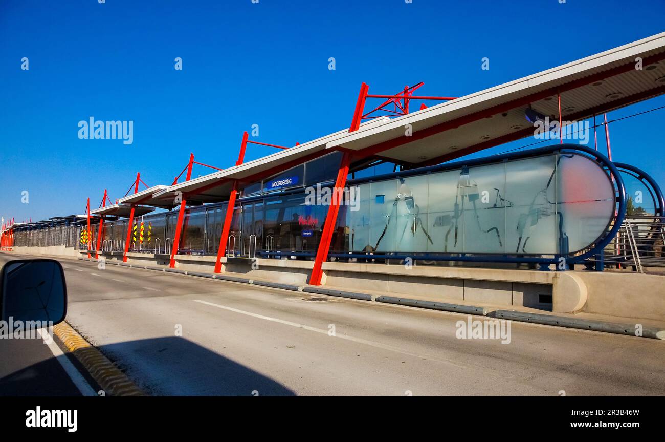 Bus Rapid commuter Transport Hub in Soweto Stock Photo - Alamy