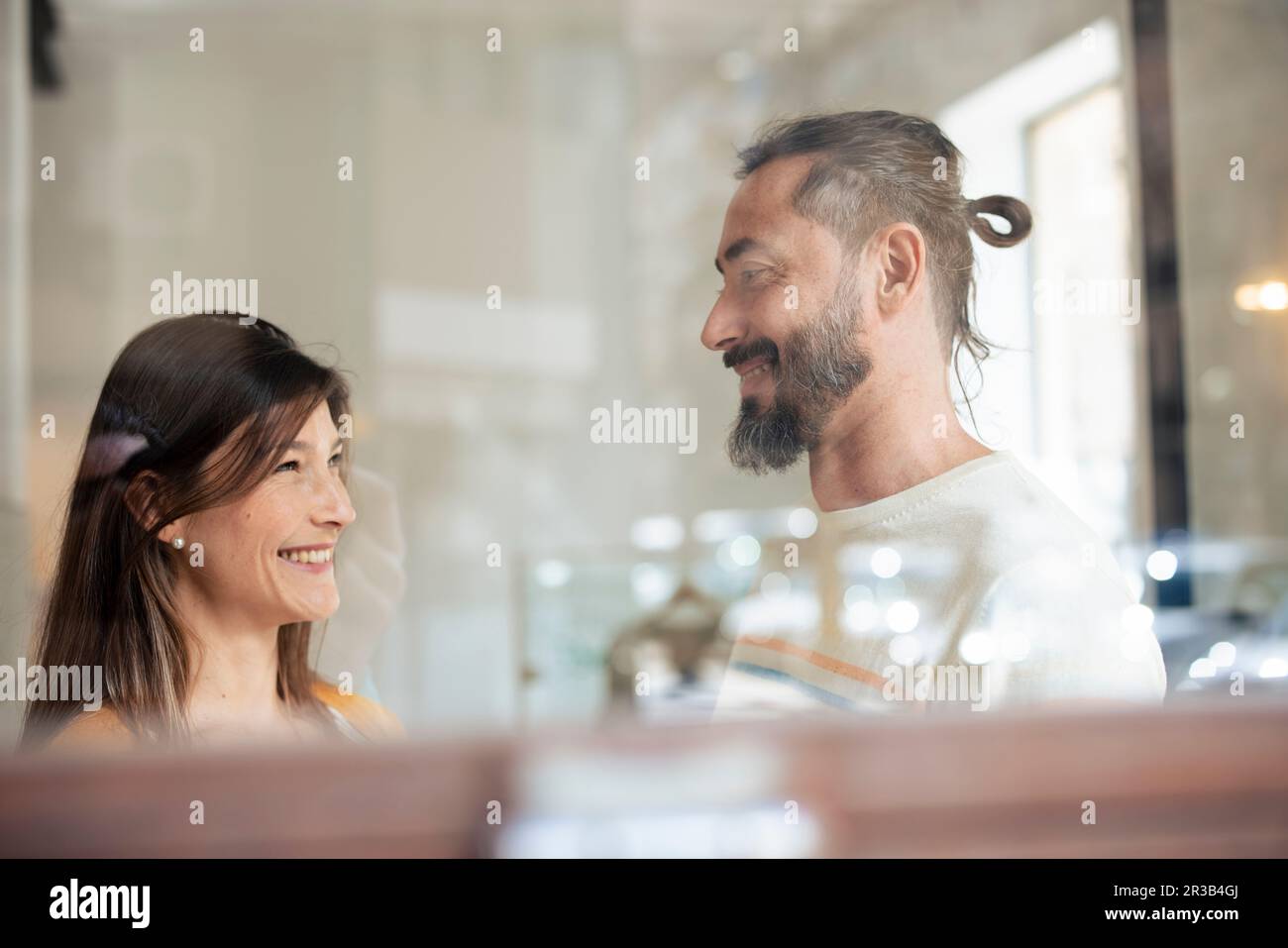 Food seen through window hi-res stock photography and images - Alamy