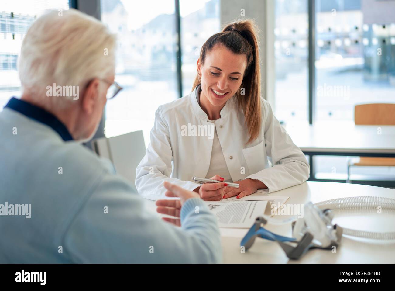 Sleep analysis clinic hi-res stock photography and images - Alamy