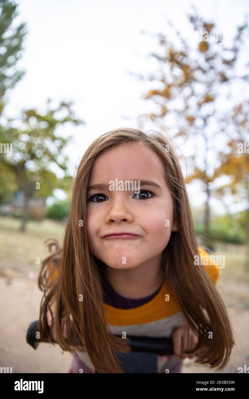 Grimacing facial expression hi-res stock photography and images - Alamy