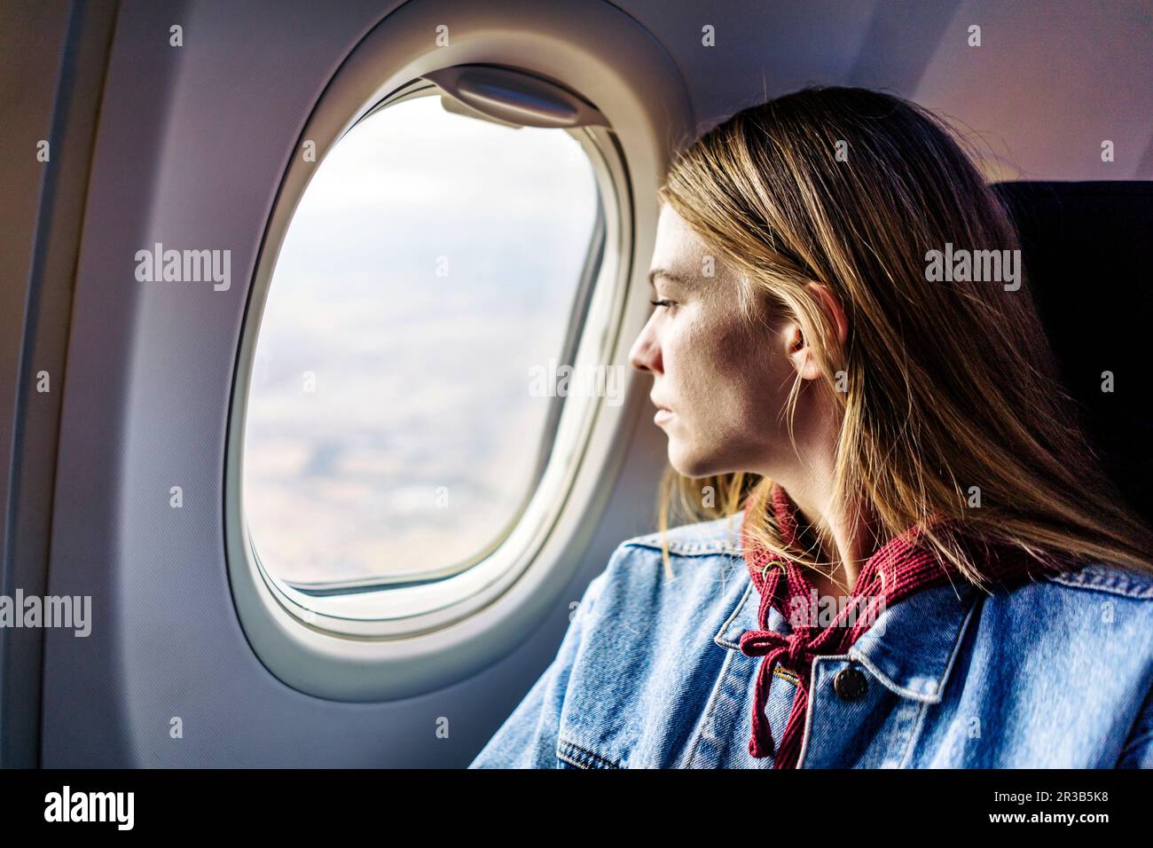 View out of window of an airplane hi-res stock photography and images ...