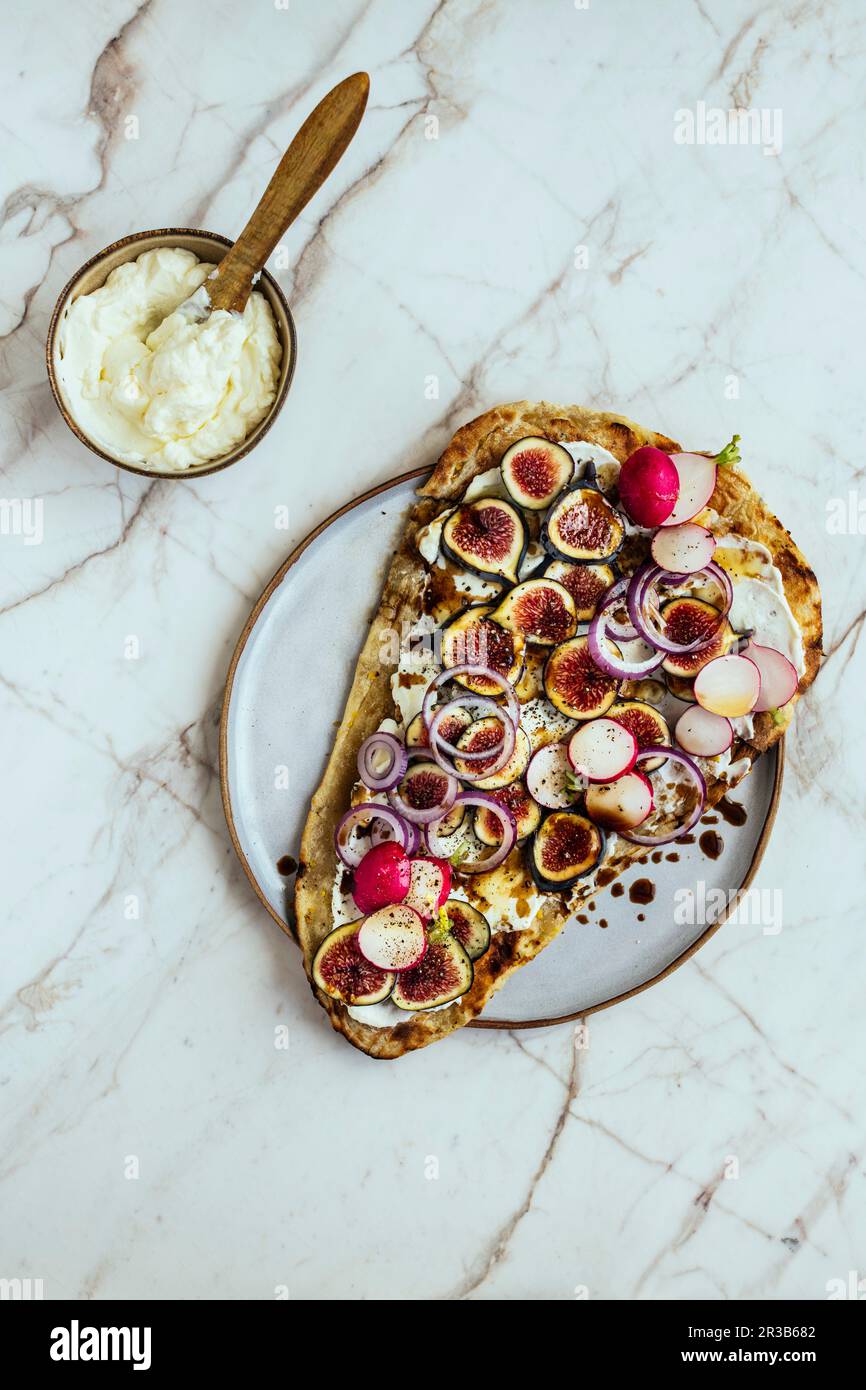 Labneh onion hi-res stock photography and images - Alamy