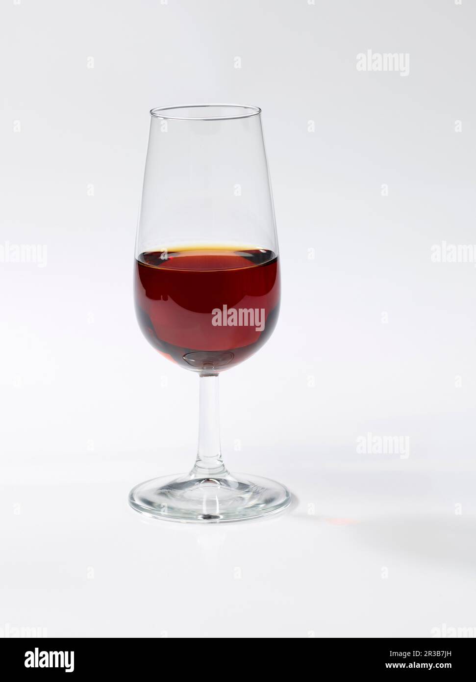Glass of bitter hi-res stock photography and images - Alamy
