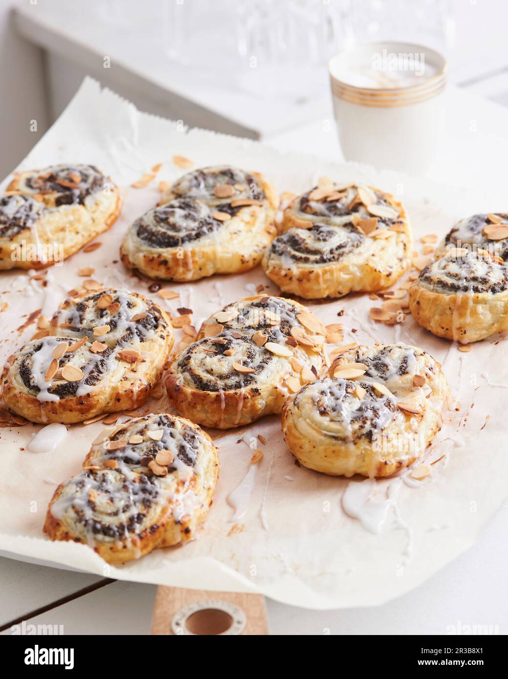 Puff pastry coils hi-res stock photography and images - Alamy