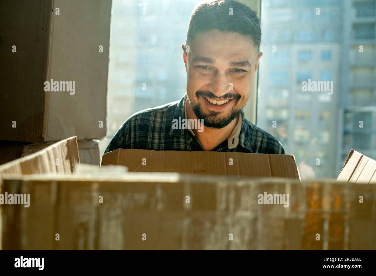 Move house hi-res stock photography and images - Alamy