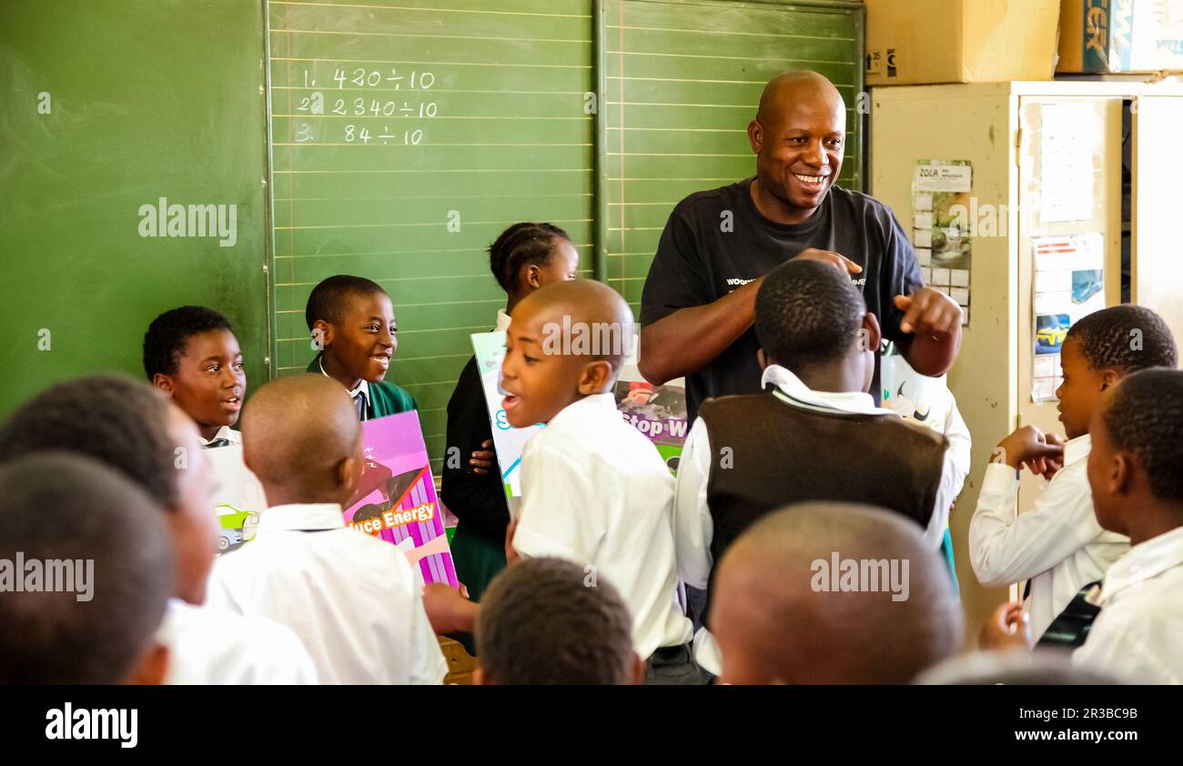 Poor south african classroom hi-res stock photography and images - Alamy