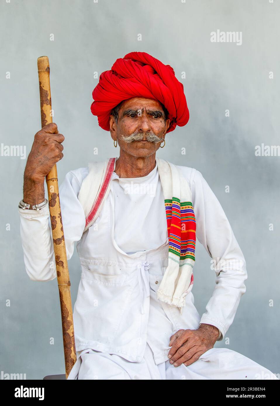 Portrait of a man of the Rabari ethnic group in a national headdress ...