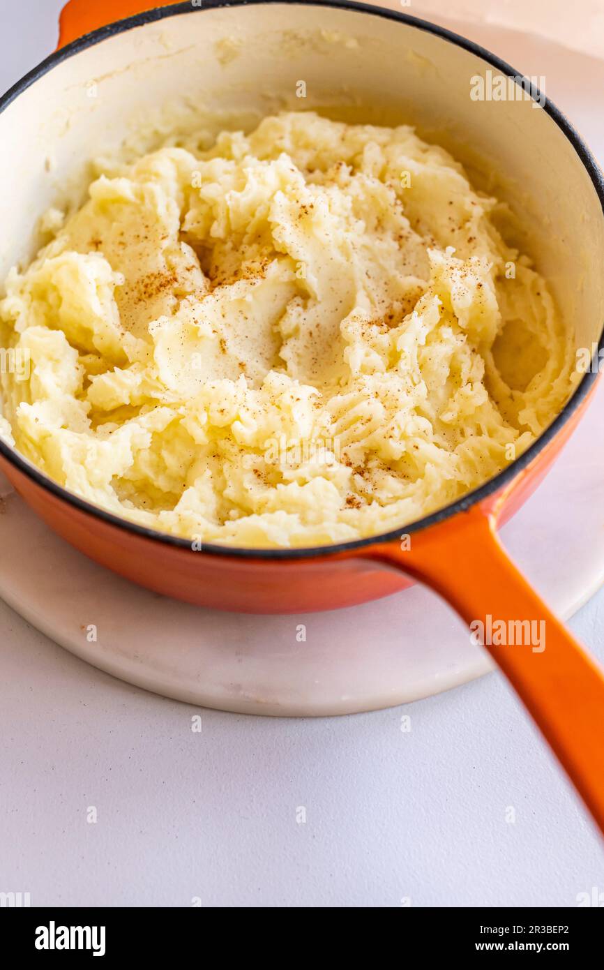 Closeup shot dish mashed hi-res stock photography and images - Alamy