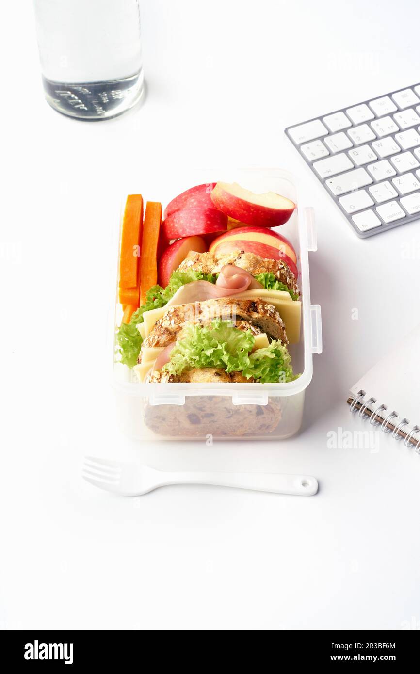 Lunch box with healthy nutritious meal Stock Photo - Alamy