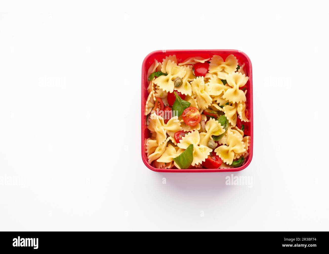 Lunch box with healthy pasta salad Stock Photo - Alamy
