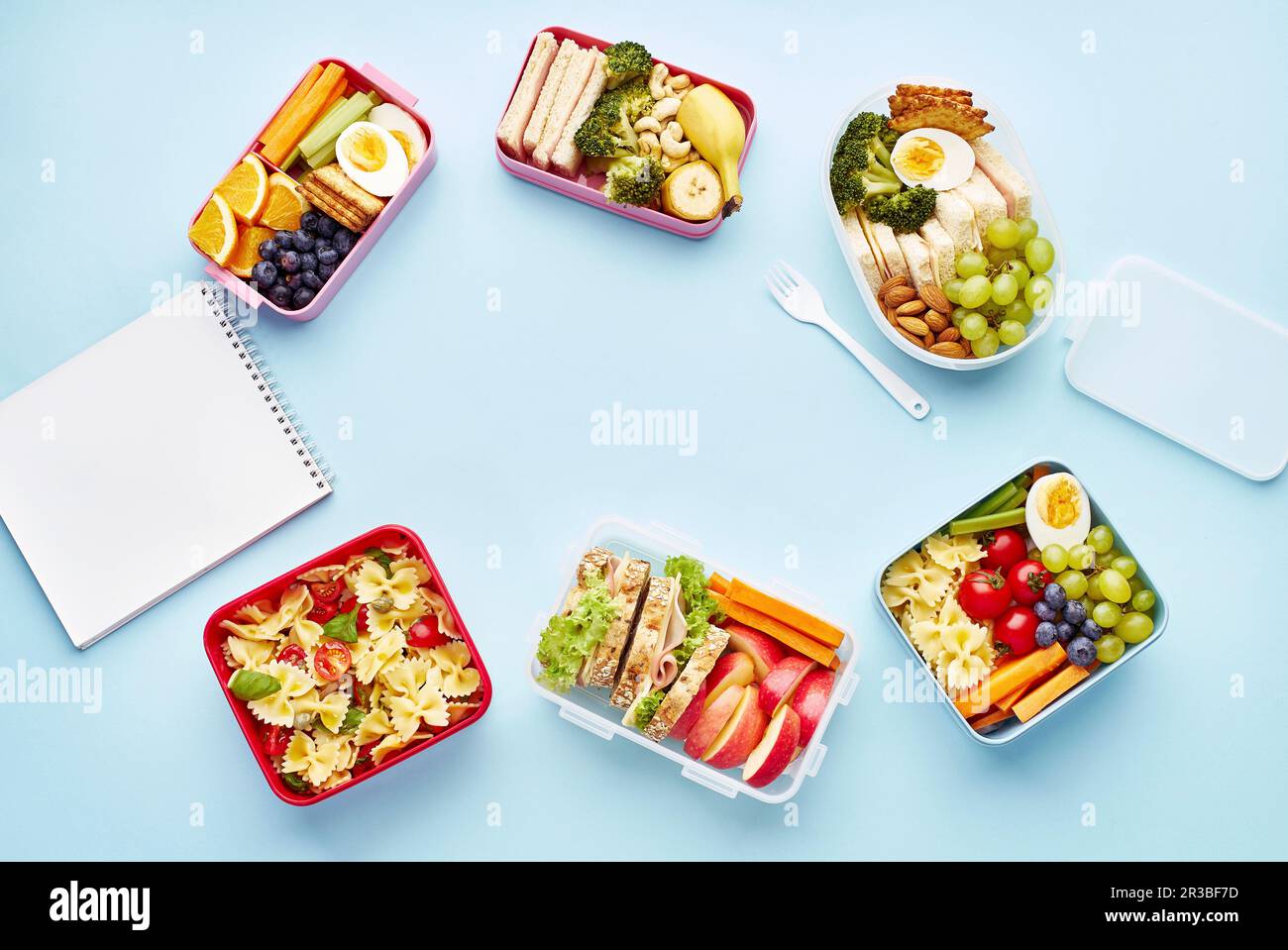 School lunchboxes with various healthy nutritious meals Stock Photo - Alamy