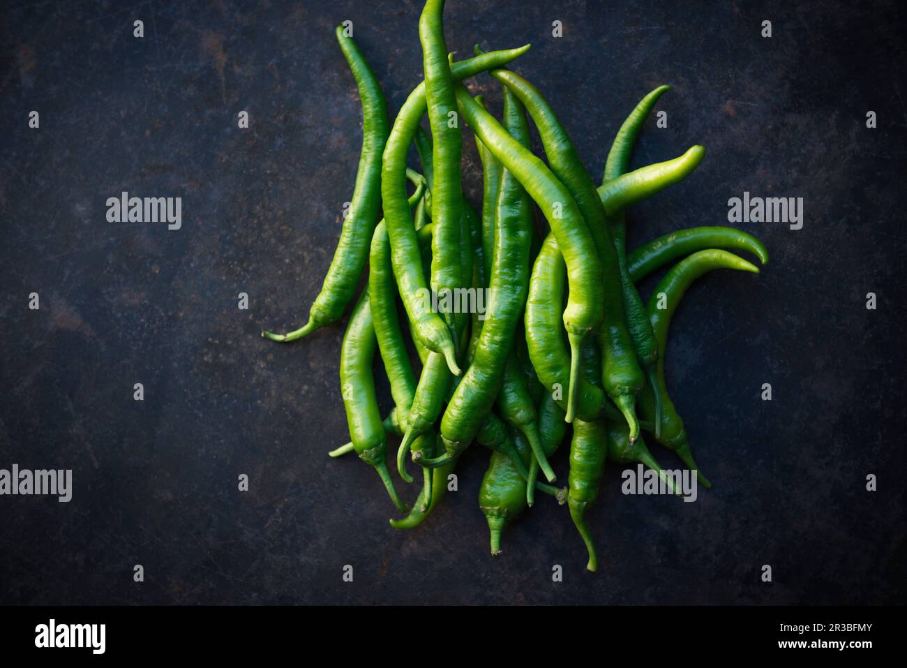 Green peppers type vegetable hi-res stock photography and images - Alamy