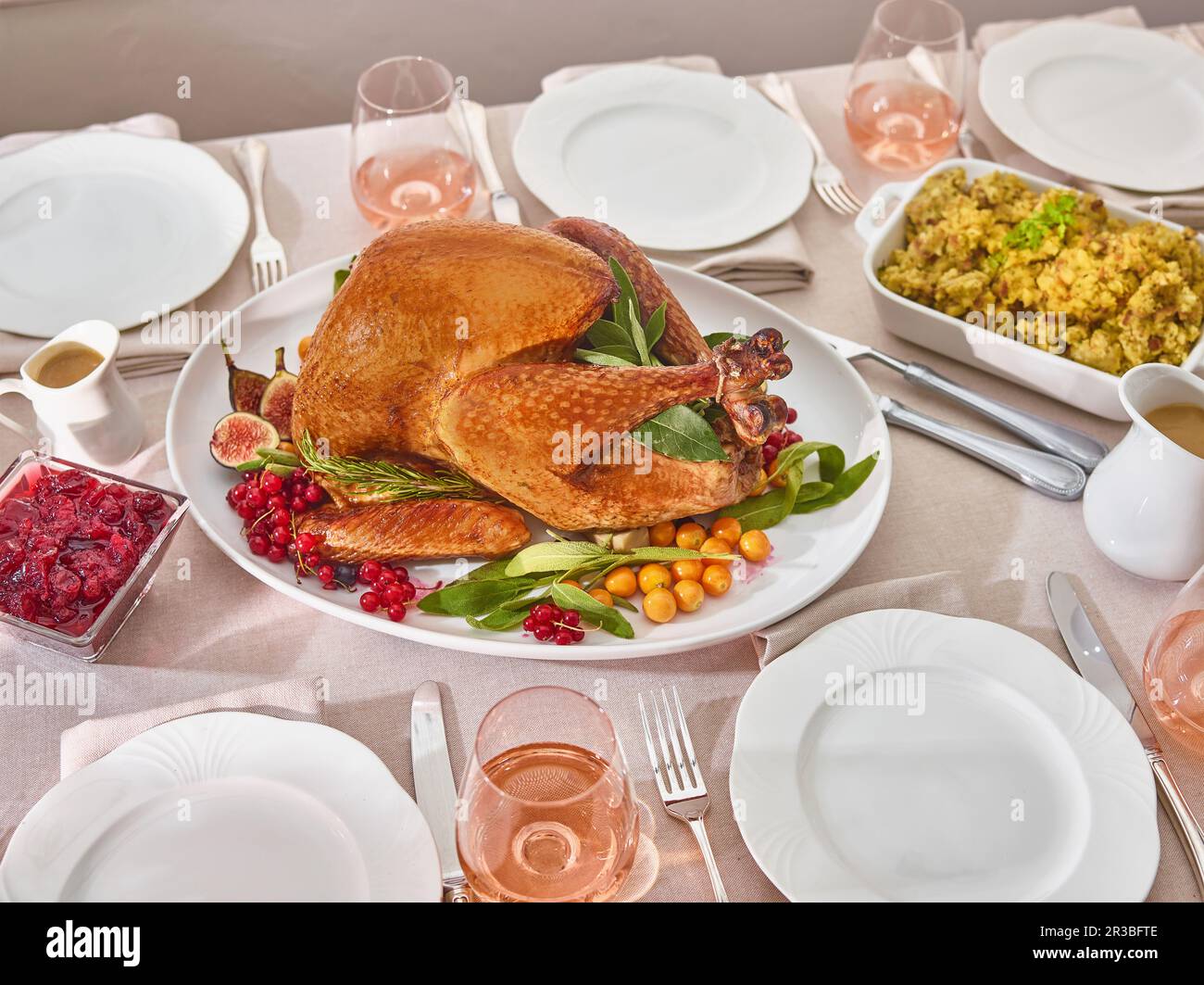 Table set with main dish hi-res stock photography and images - Alamy