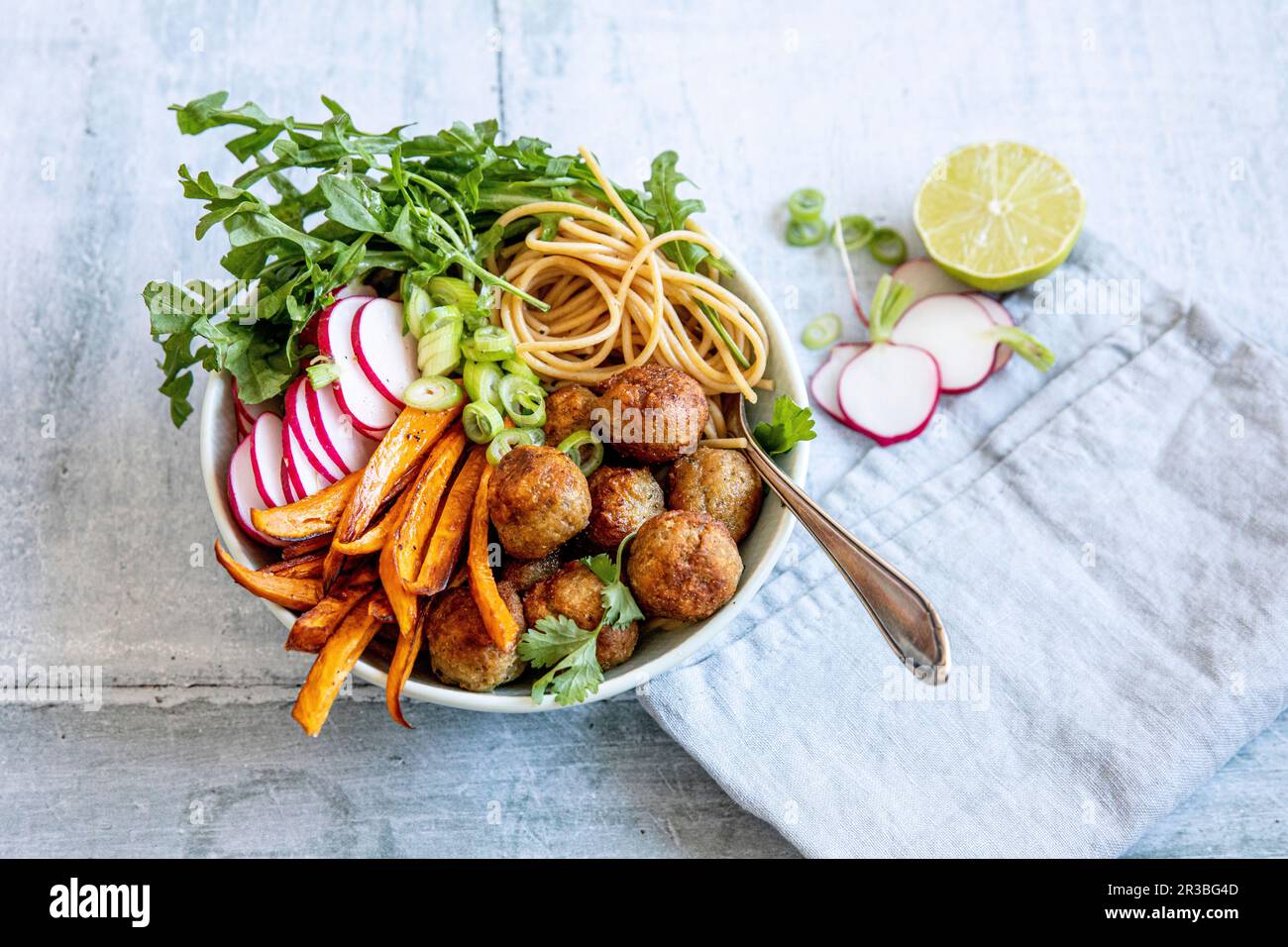 Falafel bowl hi-res stock photography and images - Alamy