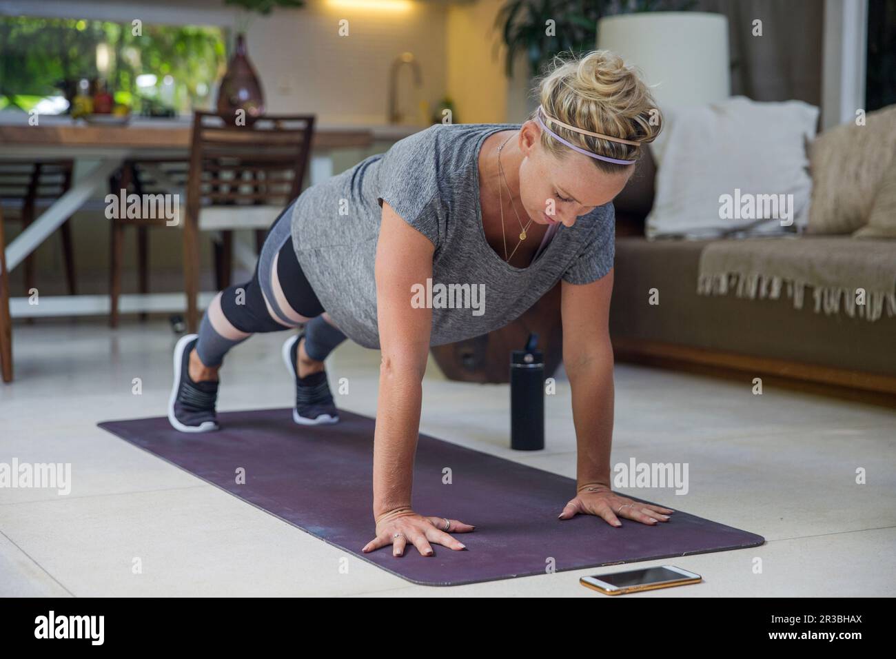 Plank position exercise hi-res stock photography and images - Alamy