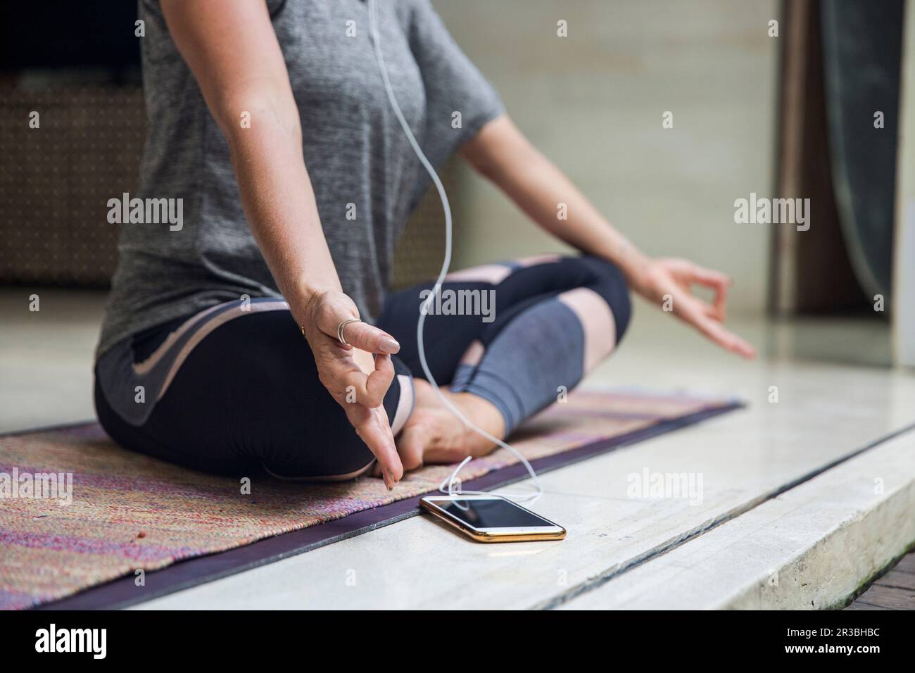 Cross legged position hi-res stock photography and images - Alamy