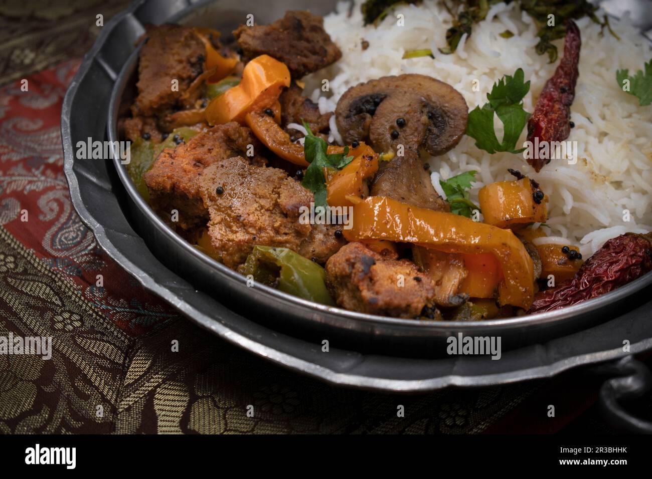 Seitan curry hi-res stock photography and images - Alamy