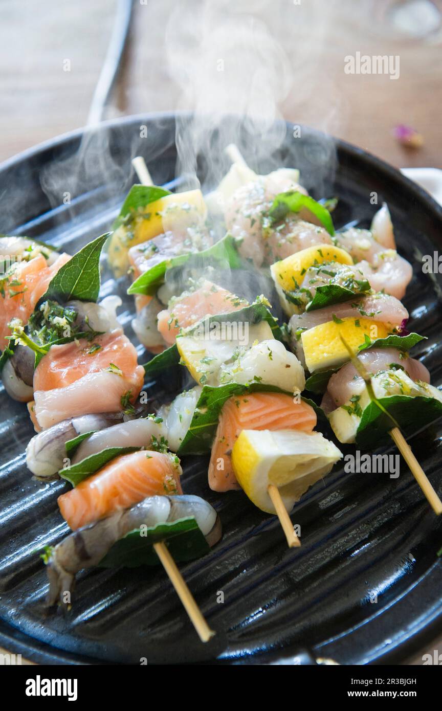 Steaming fish hi-res stock photography and images - Alamy