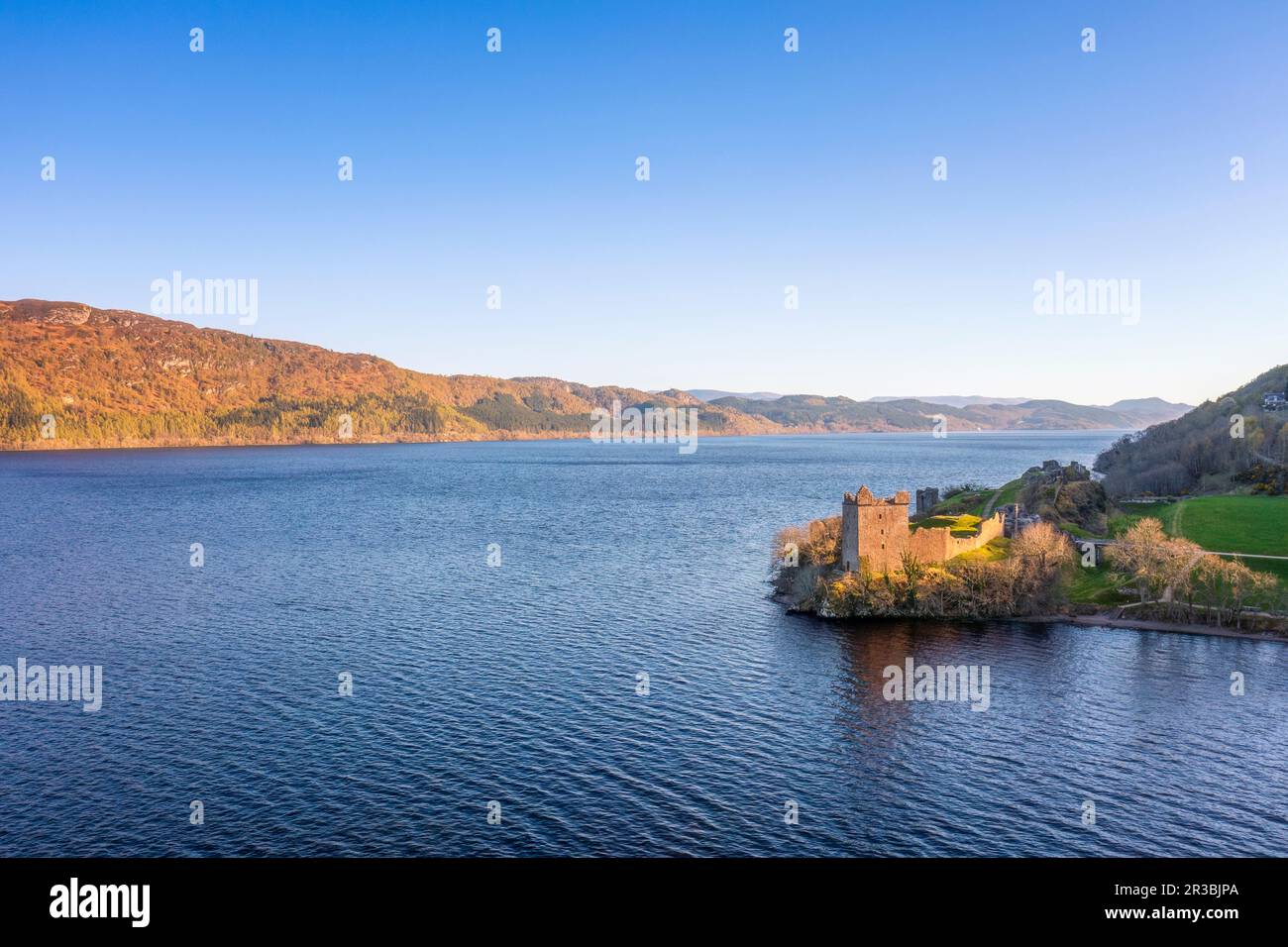 Loch ness aerial hi-res stock photography and images - Alamy