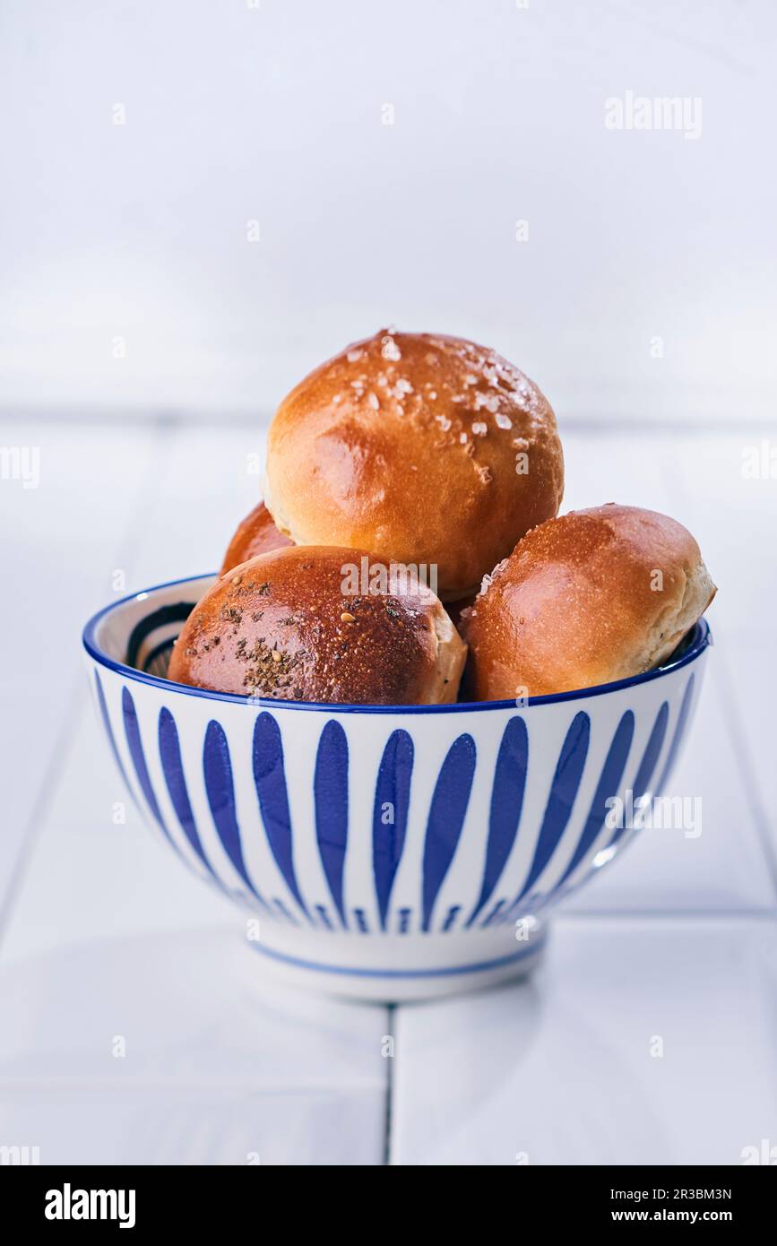 Mini burger buns Stock Photo - Alamy