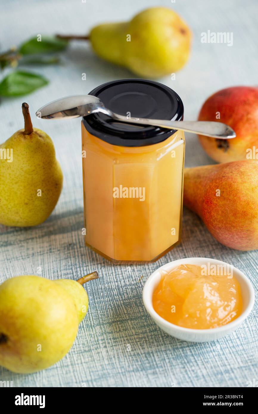 Homemade pear jam and fresh pears Stock Photo - Alamy