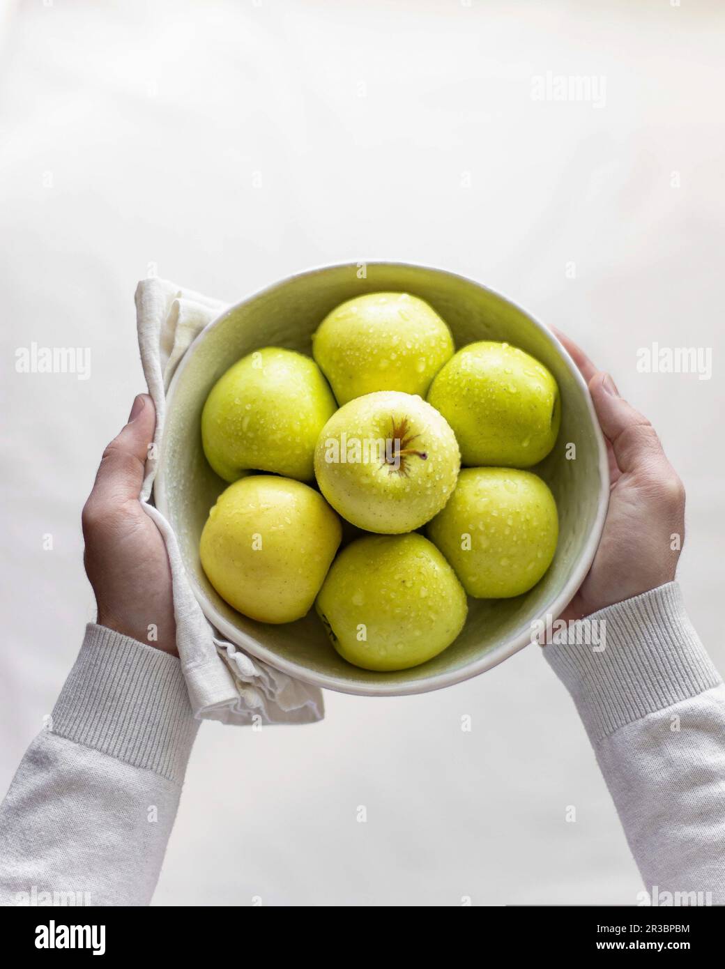 Hand apple pip hi-res stock photography and images - Alamy