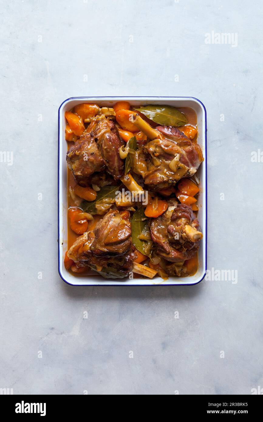 Confit lamb hi-res stock photography and images - Alamy