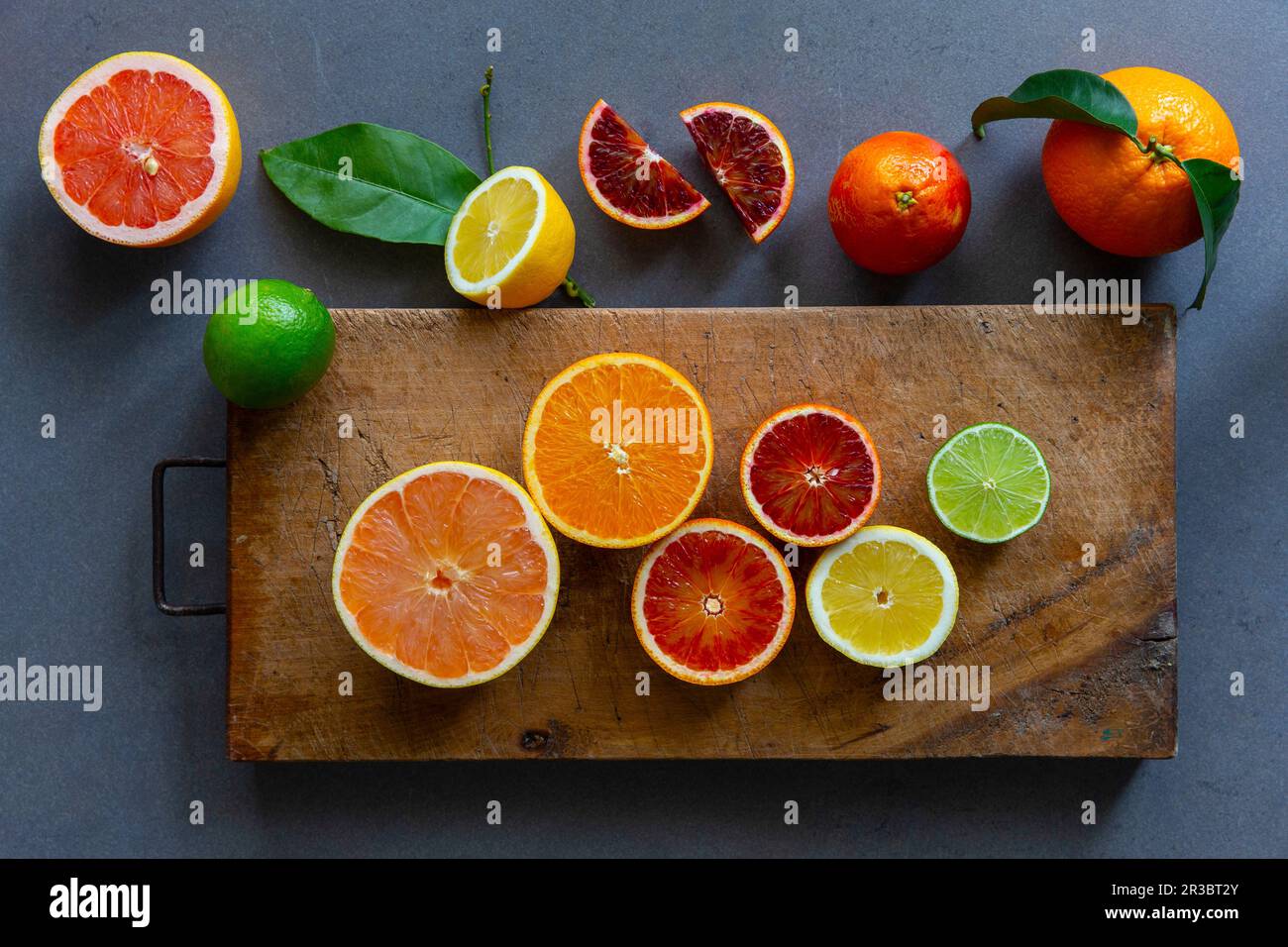 Slices different citrus fruits hi-res stock photography and images - Alamy
