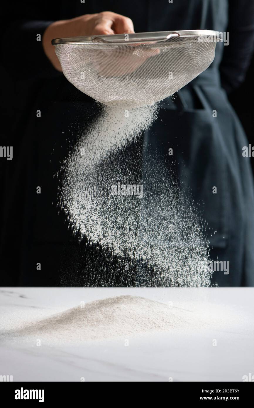 Sifting corn hi-res stock photography and images - Alamy