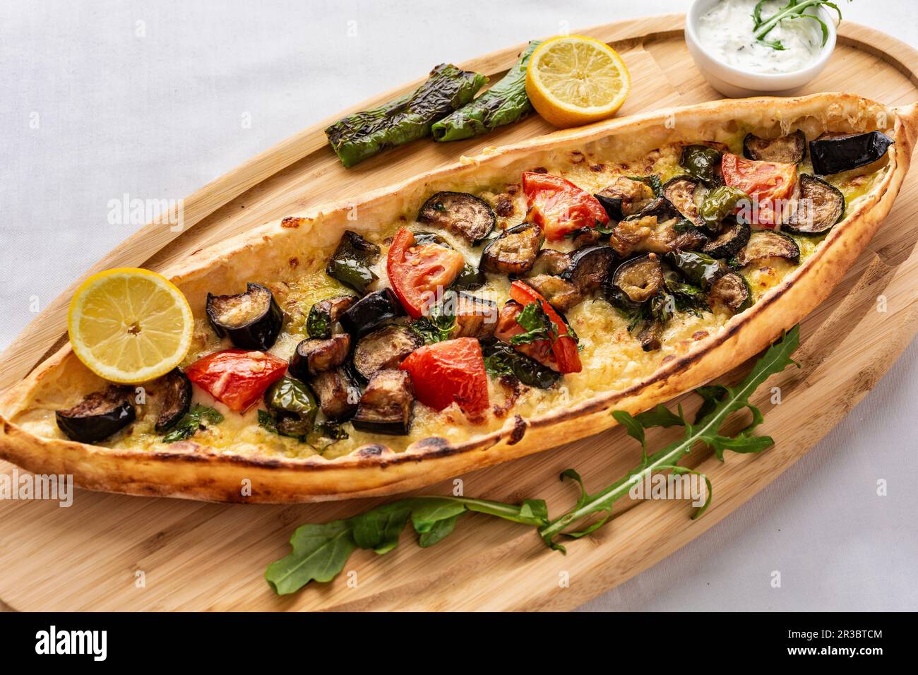 Turkish flatbreads hi-res stock photography and images - Alamy