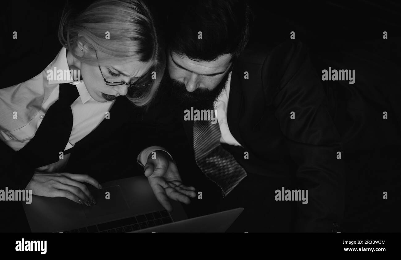 Tablet meeting partnership business Black and White Stock Photos ...