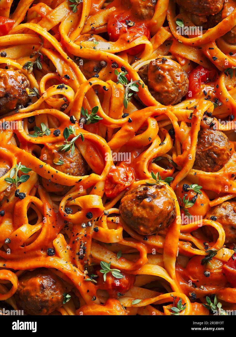Meatballs picture hi-res stock photography and images - Alamy