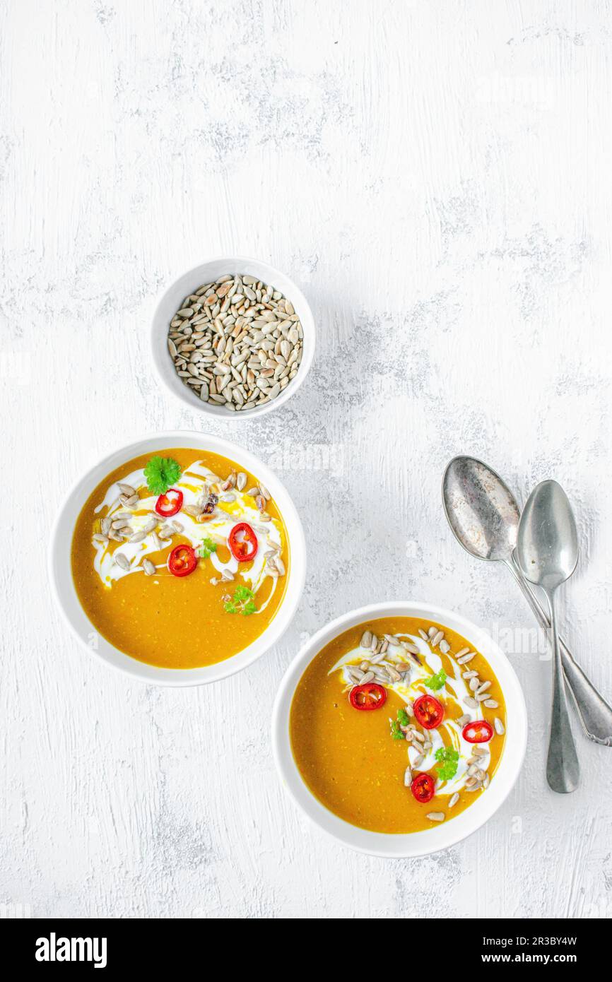 Lentil cream hi-res stock photography and images - Alamy