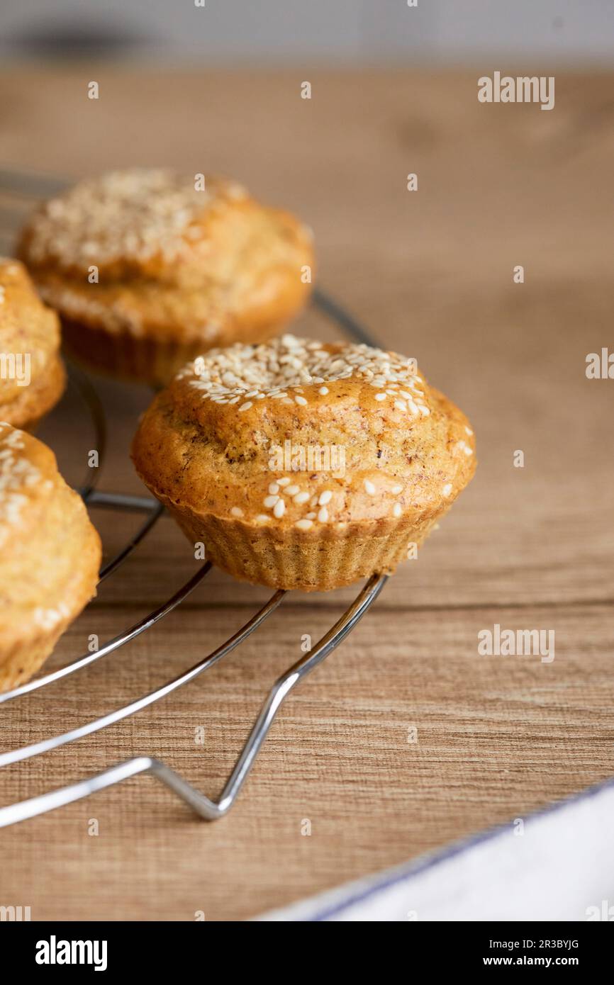 Sesame muffins hi-res stock photography and images - Alamy