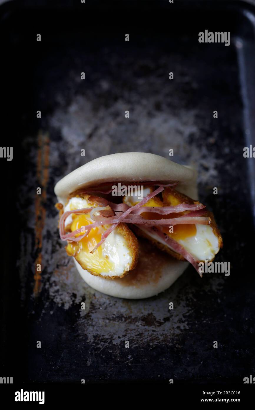 Ham egg rolls hi-res stock photography and images - Alamy