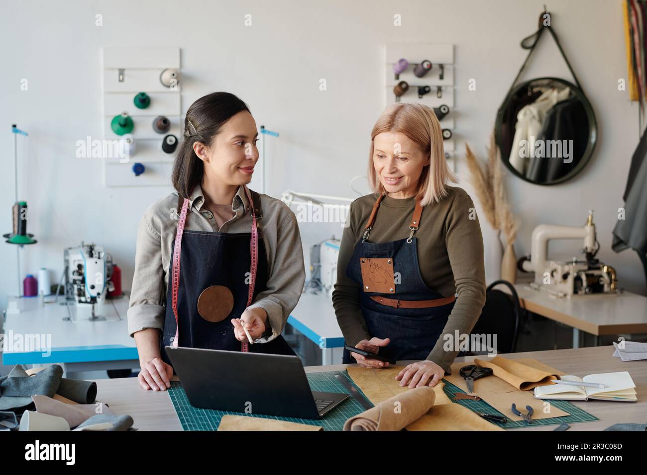 Female master tailor in making hi-res stock photography and images - Alamy