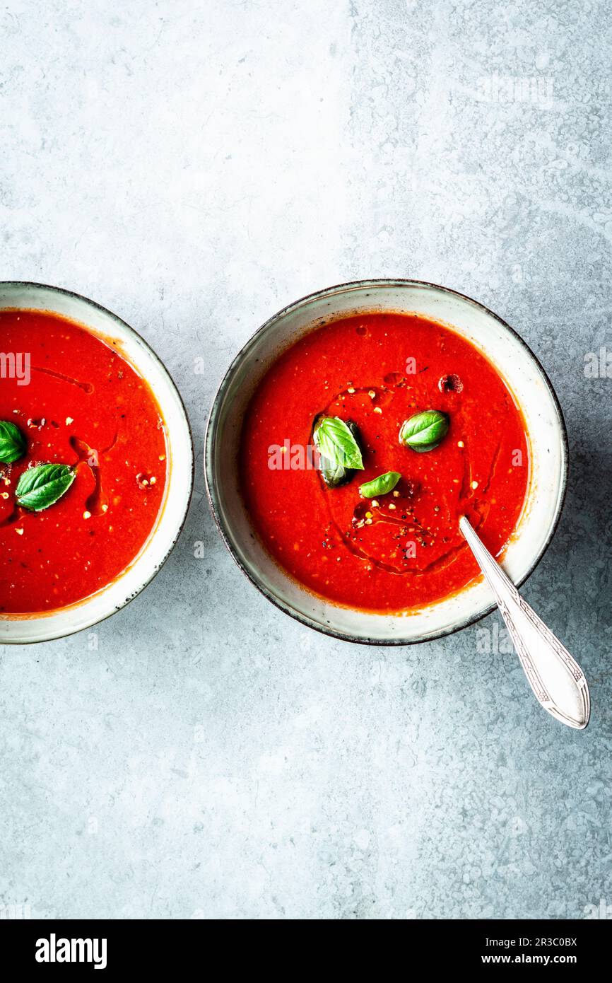 Quick tomato soup recipe hi-res stock photography and images - Alamy